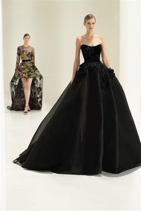 Défilé Elie Saab Haute Couture automne hiver 2021 2022 Paris Elle