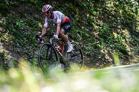 Tour De France On Twitter Ion Izagirre Now Has One Minute With 5