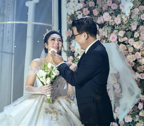 Nhìn lại những câu nói đậm ngôn tình của vua cá Koi Thắng Ngô dành