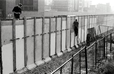 Por qué se construyó el muro de Berlín Cheblender