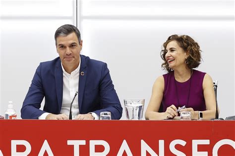 Sánchez reúne este lunes a la nueva Ejecutiva Federal del PSOE