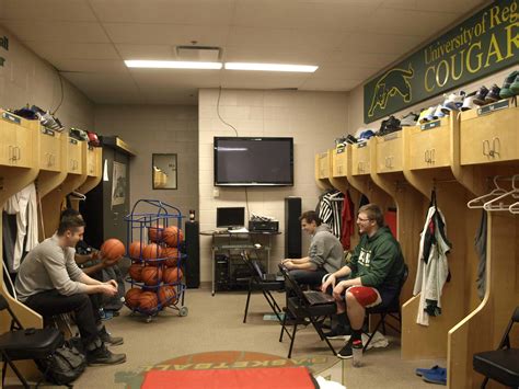 Whats Wrong With Locker Room Culture The Carillon