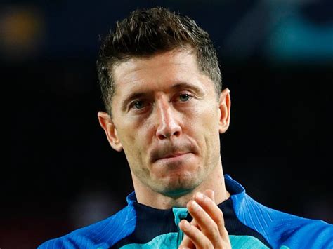Robert Lewandowski W Ogniu Krytyki Hiszpan W Oberwa O Mu Si Plotek