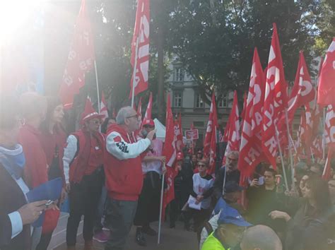 Cagliari 1500 In Piazza Contro Il Governo Meloni Pensionati E