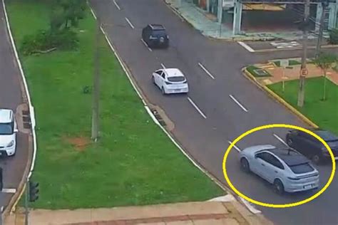 Dono De Bar Diz Que Porsche Que Dirigia Quando Matou Motoentregador