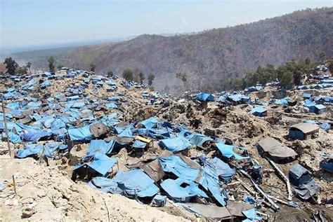 Dua Penambang Tewas Di Gunung Botak Rakyat Maluku