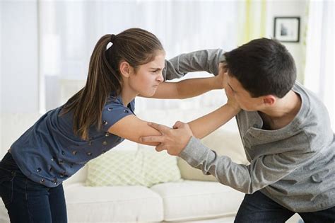 Estas son las claves que te ayudarán a evitar las peleas entre hermanos
