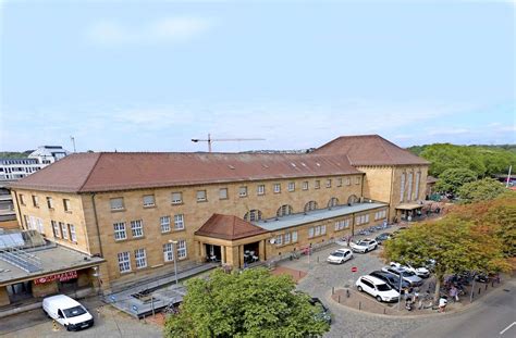 Das Alte Stuttgarter Rathaus In Den Er Jahren Brannte Es Nach