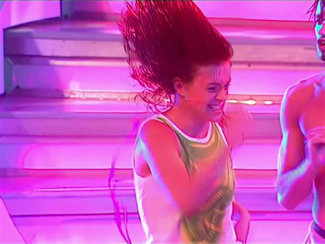 Kylie Minogue Updates On Twitter Kylie Minogue Performing Spinning