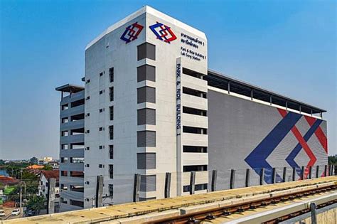รฟม ชดเชยเวลาจอดรถรายเดอนลานจอดและอาคาร MRT และสายสเขยวทง 15 แหง