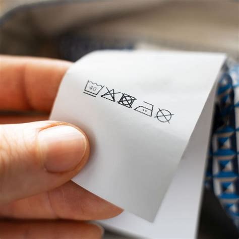 Símbolos en las etiquetas de la ropa conoce su significado