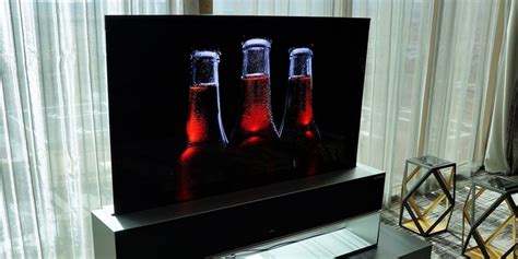 Lg Lanza Una Pantalla Oled Que Se Puede Enrollar Y Cuesta Una Fortuna