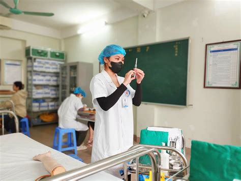 GIỚI THIỆU CHUNG VỀ NGÀNH ĐIỀU DƯỠNG Trường Cao Đẳng Y Hà Nội