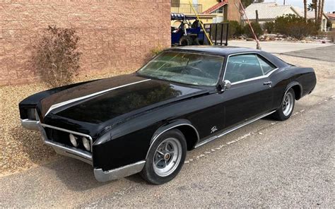 1966 Buick Riviera 1 Barn Finds