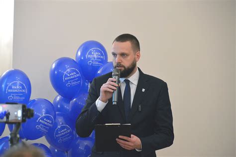 Kandydat na burmistrza Karol Biedrzycki spotkał się z mieszkańcami