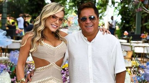 Esposa de Leonardo Poliana Rocha abre as portas de casa de luxo em Goiânia