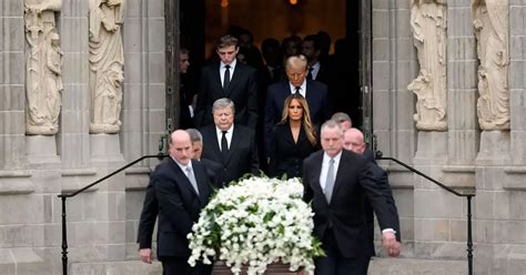 Melania Trump Nimmt Abschied Von Ihrer Mutter Politik Pforzheimer