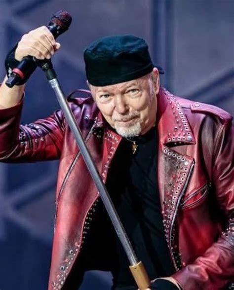 Concerto Di Vasco Rossi A Salerno Sesso Davanti A Tutti