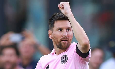 Lionel Messi Surpasses Cristiano Ronaldos Record To Become Footballer