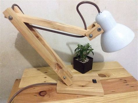 wooden desk lamp Aydınlatma tasarımı Ahşap işleme Aydinlatmalar