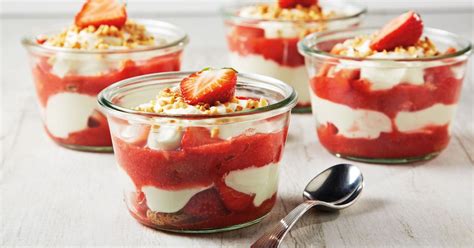 Erdbeer Tiramisu Im Glas Backenfan