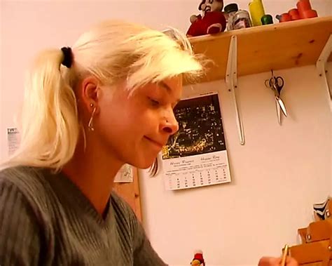 발정난 새아빠를 기쁘게 하는 독일의 섹시한 금발 십대 xHamster