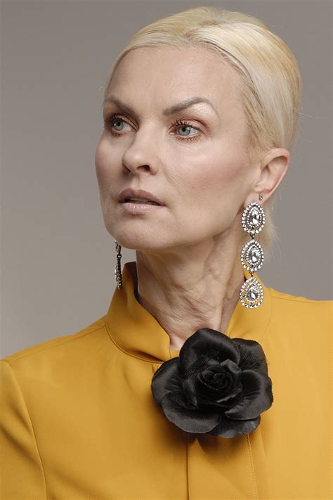 Beata S Modelka Dojrza A Fotomodelka