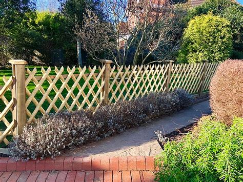 Criss Cross Fences Jaktop Fencing Jacksons Fencing