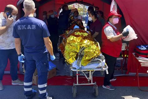 Naufragio en Grecia dejó 78 muertos y cientos de desaparecidos