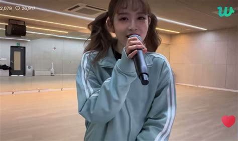 STAYC BRASIL POPPY On Twitter Sieun Cantando Santa Tell Me Da