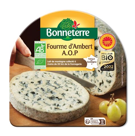 Fourme d Ambert AOP bio fabriquée selon la tradition au Puy de Dôme