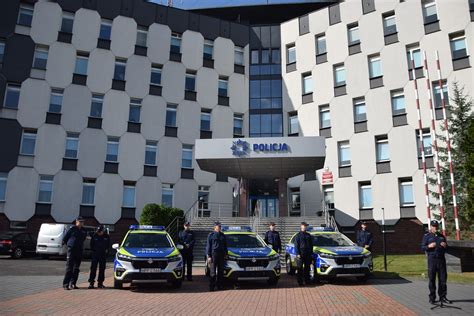 Komenda Miejska Policji w Częstochowie ma trzy nowe radiowozy Będą