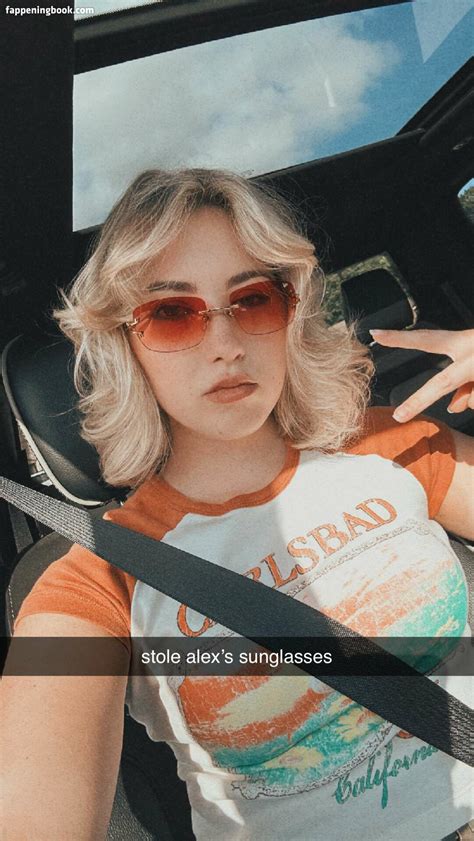 Pineapplebrat Pineapplebratt79 Nude OnlyFans Leaks The Fappening