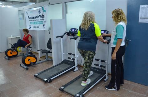 Abrieron un gimnasio gratuito para mayores 60 años en Capital Vivir