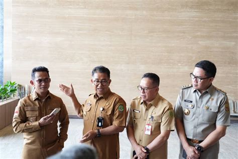 Hari Pertama Presiden Jokowi Berkantor Di IKN Pj Gubernur Kaltim Wali