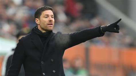 Unos Erasmus Suplican A Xabi Alonso Que Fiche Por El Real Madrid Y La