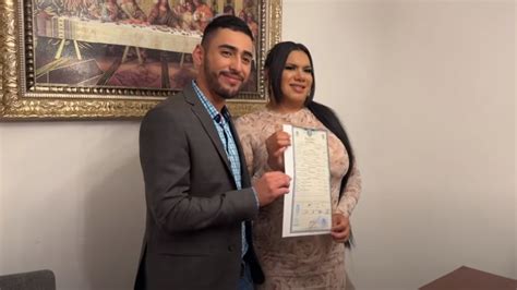 Arriba los Novios Kimberly La más Preciosa se Casa por lo Civil N