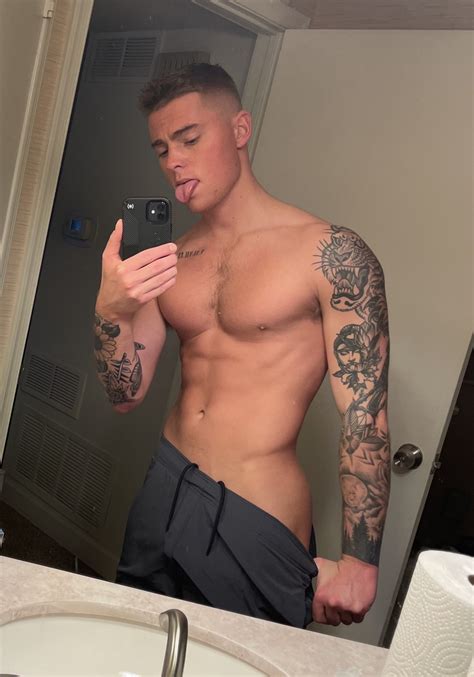 Tw Pornstars Greyson Lane Twitter Good Morning From Me My Bed