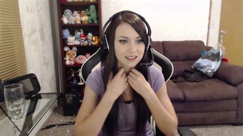 Top Beautiful Female Streamers From Twitch Game In A Good Company