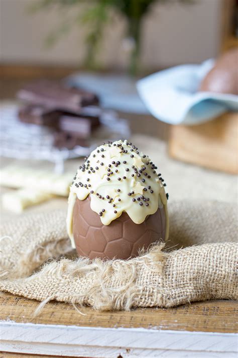 Huevo De Pascua Relleno De Chocolate Blanco La Cuchara Azul Hace