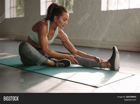 Imagen Y Foto Fitness Woman Prueba Gratis Bigstock