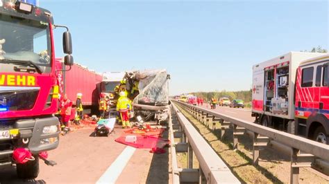 Wypadek polskiego autokaru w Niemczech Sześć osób ciężko rannych
