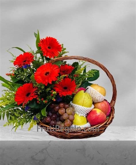 Cestas De Frutas Con Flor Y Plantas Regalar Frutas Y Flores