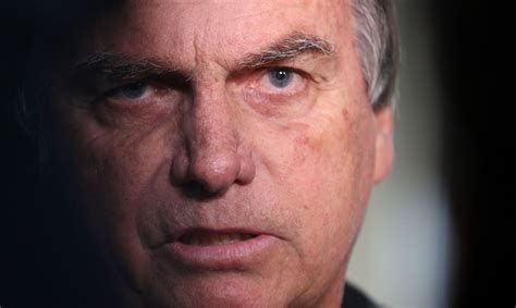 Veja Como O Caso Das Joias De Bolsonaro Repercute Na Imprensa