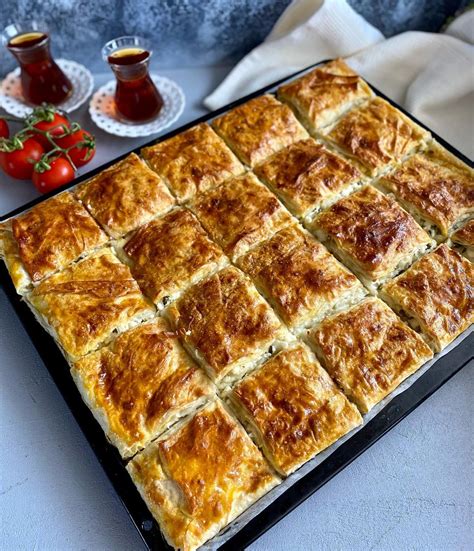 Su Böreği Tadında Sodalı Börek Lezzetli Sunumlar Sitesi