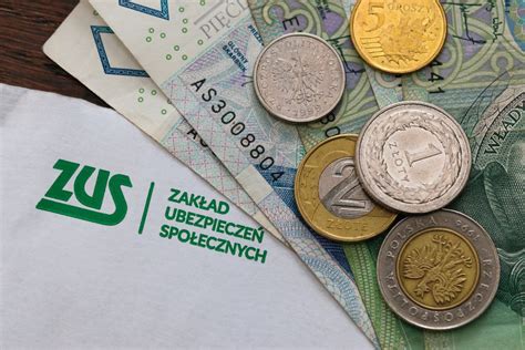Oto rekordowe emerytury w Polsce Prezes ZUS podała kwoty WP Finanse