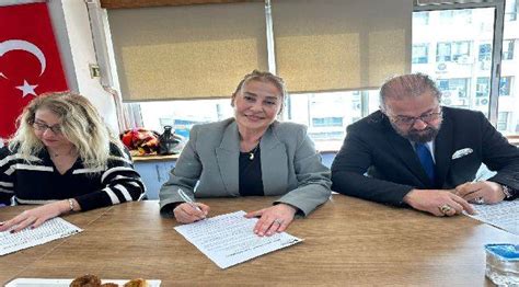DEVA Partisi İzmir Büyükşehir Belediye Başkan Adayı Karaosmanoğlu