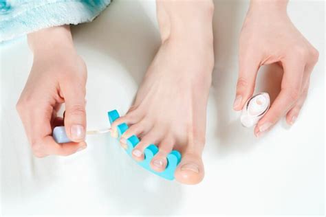 Comment Poser Le Vernis Semi Permanent Aux Pieds