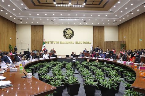 Sesión Extraordinaria del Consejo General realizada el día 10 de abril