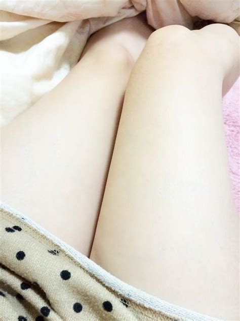新大学生18才が可愛い顔して純白パンツずりさげて上半身裸おっぱいTwitter自撮り みんくちゃんねる